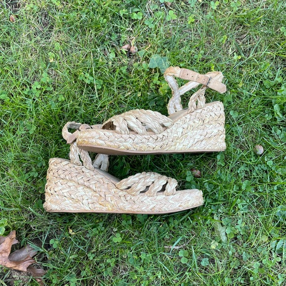 Vintage | Shoes | Y2k Vintage Woven Straw Platform Sandals | Poshmark